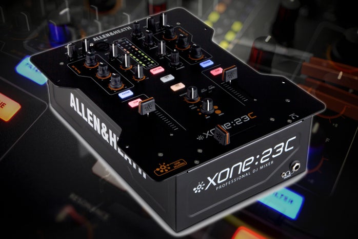 Allen & Heath introduceert een nieuwe DJ-mixer, de Xone:23C